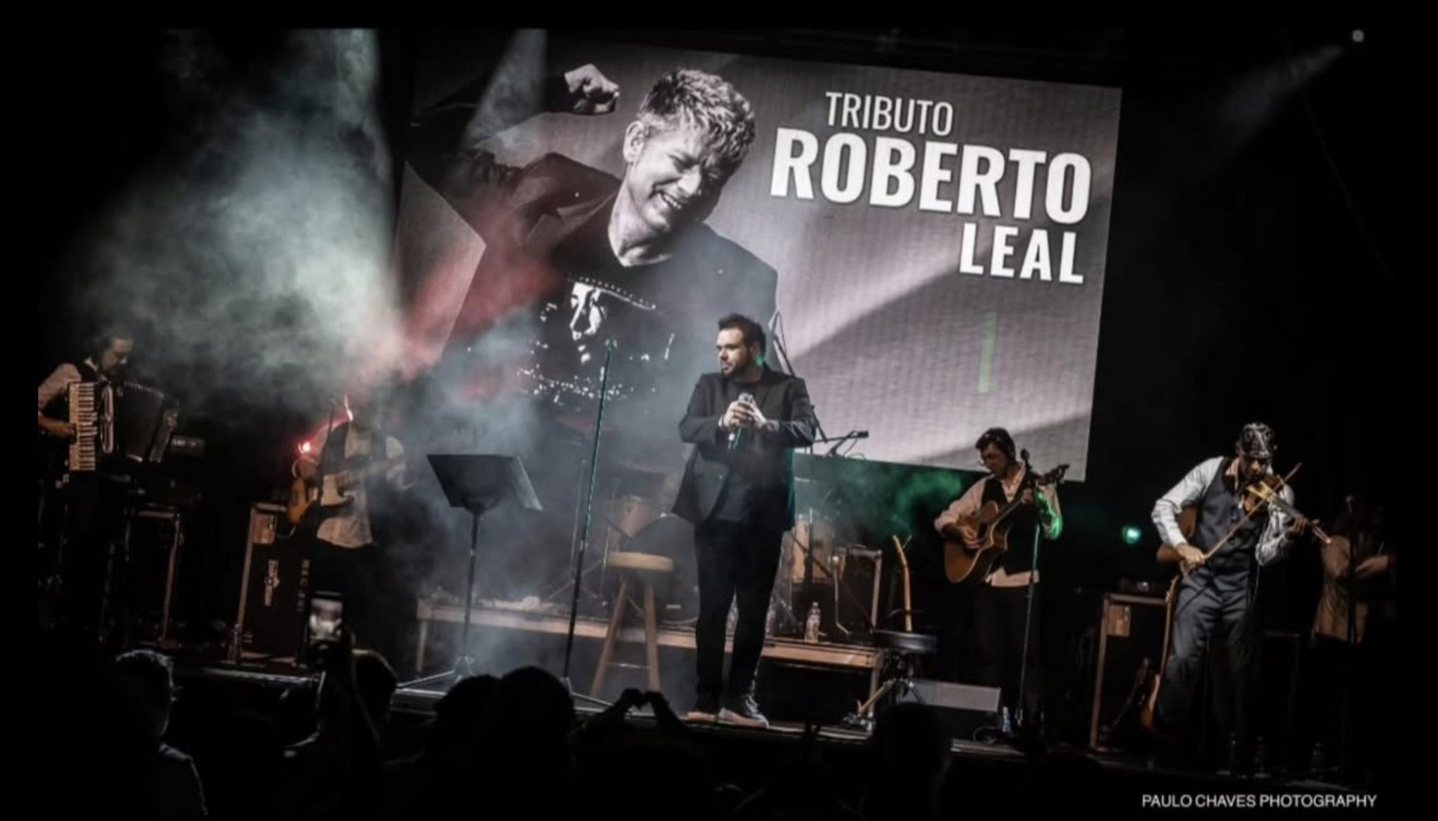 Rodrigo Leal retorna ao Brasil após temporada em Portugal e apresenta ...